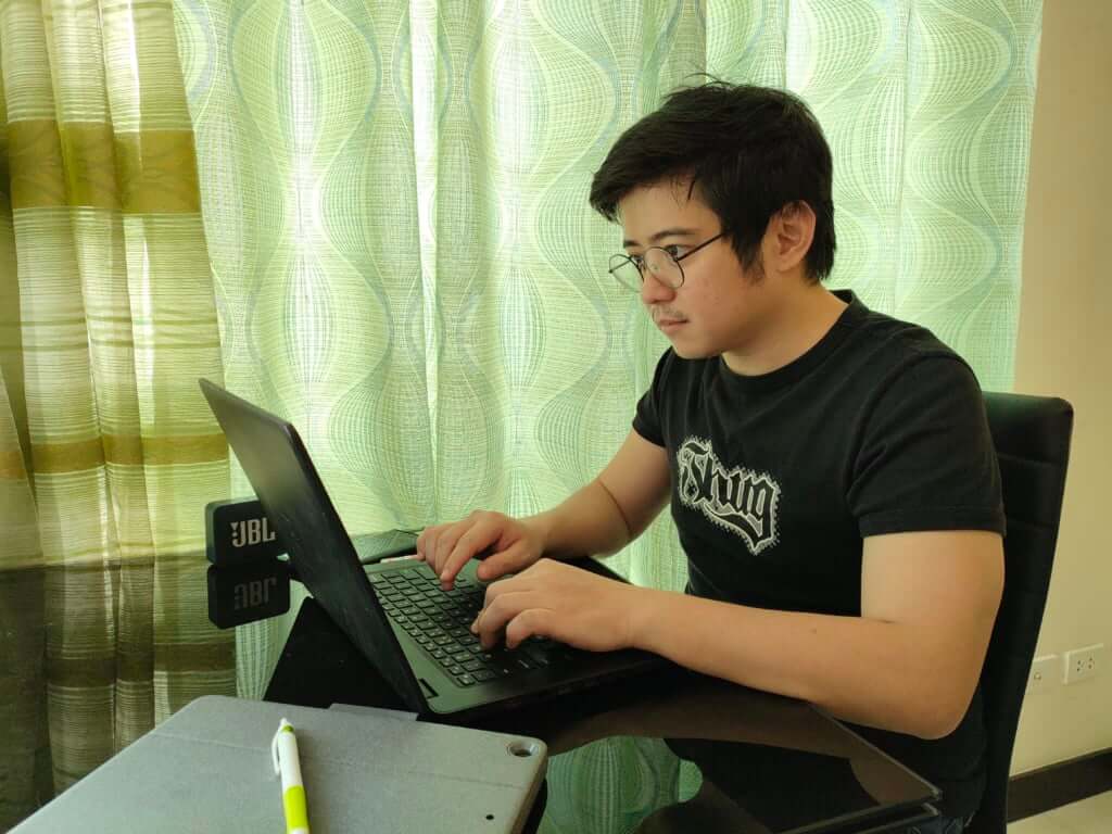 working on table - Careers at RareJob