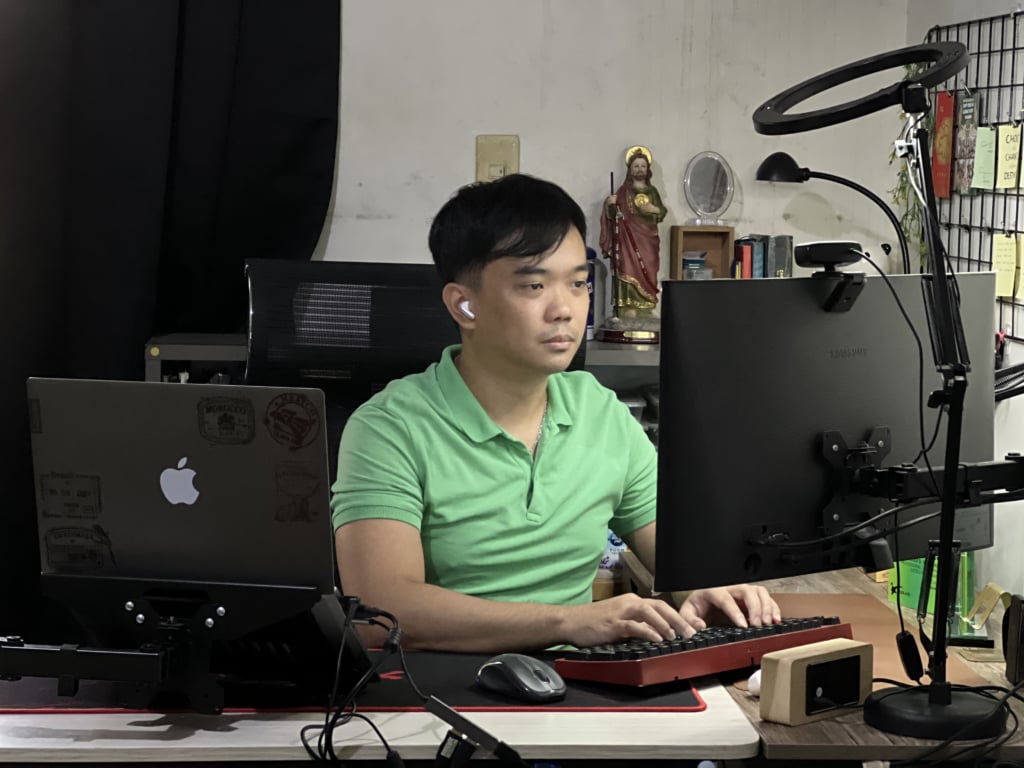 2 - Careers at RareJob